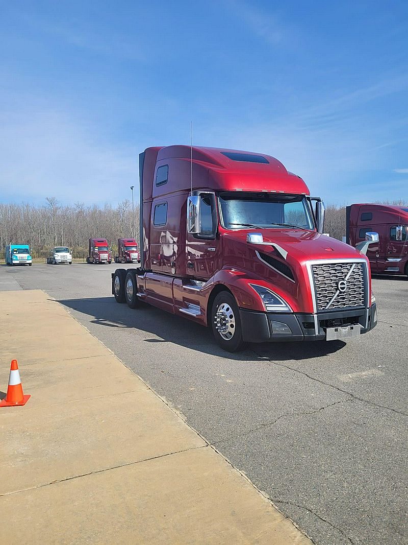 2019 Volvo VNL 860 For Sale | 73" Sleeper | #784028