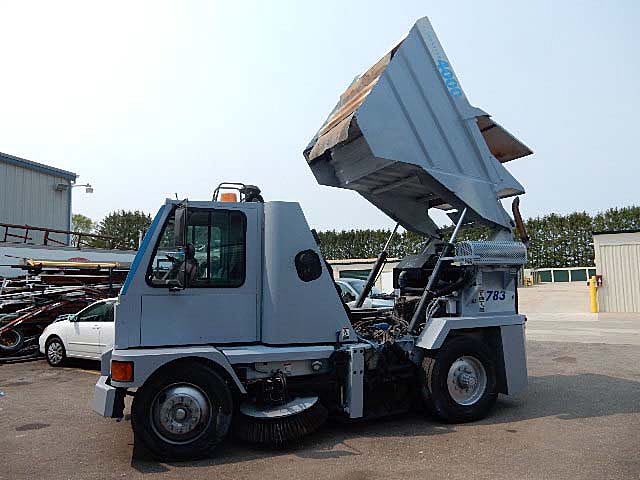 1998 Johnston V-4000 For Sale | Sweeper | #8808