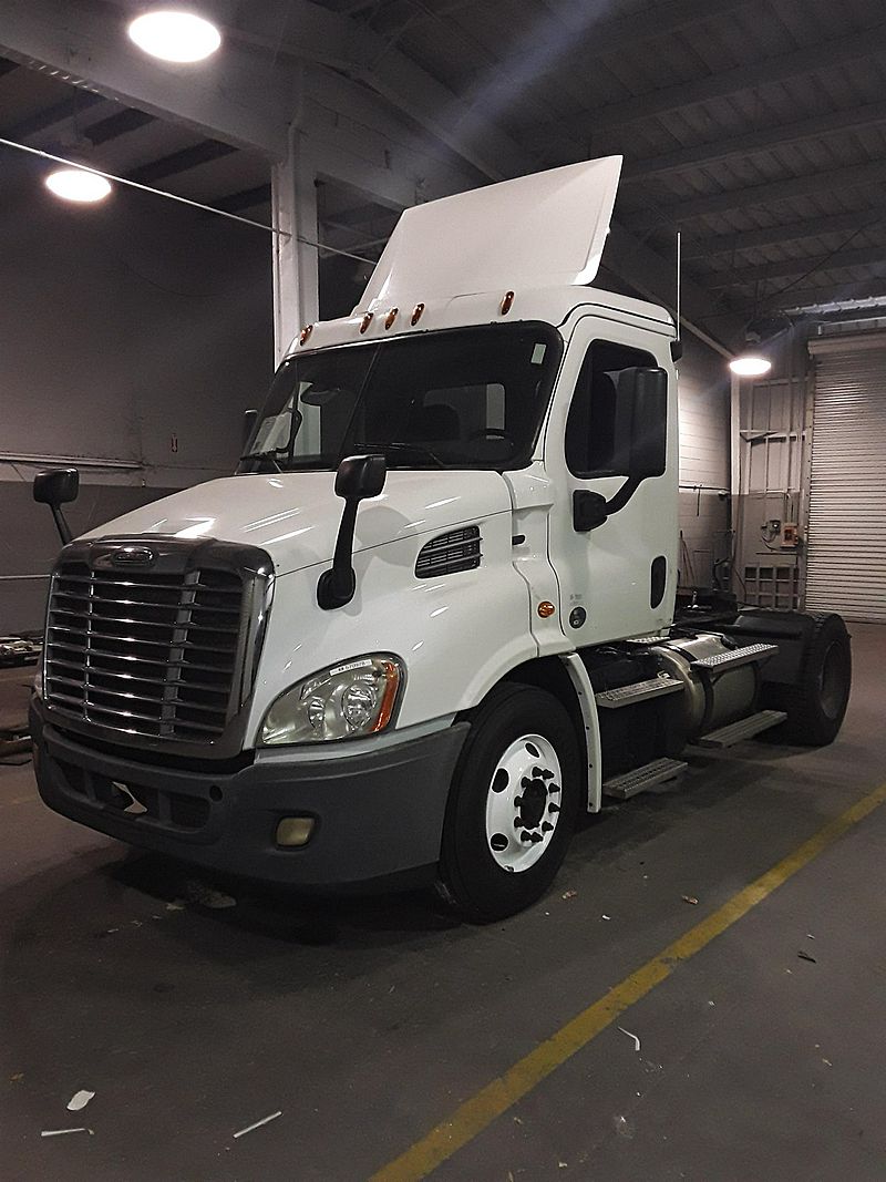 2015 Freightliner CASCADIA 113 For Sale | Day Cab | #570978