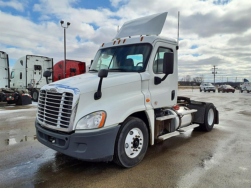 2015 Freightliner CASCADIA 125 For Sale | Day Cab | #573426