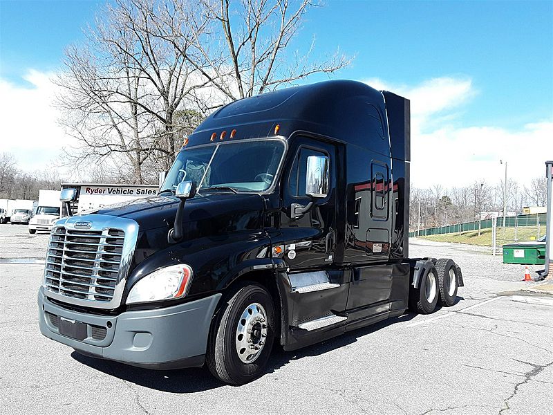 2018 Freightliner CASCADIA 125 For Sale | 72" Sleeper | #682012