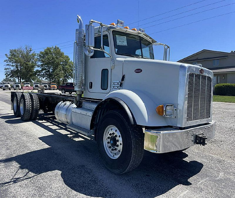 2012 Peterbilt 365 (For Sale) | Cab & Chassis | #7663
