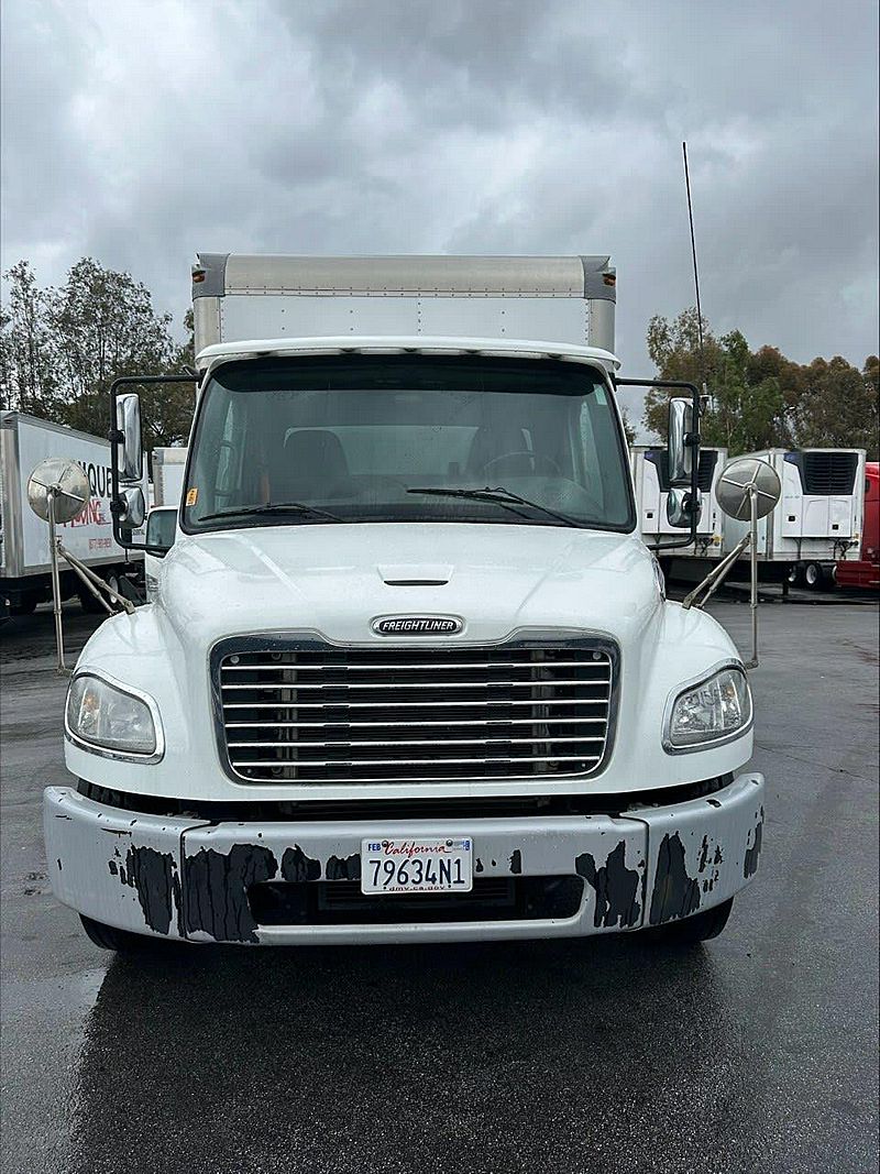 2014 Freightliner M2 106 For Sale | 20' Box | #321553