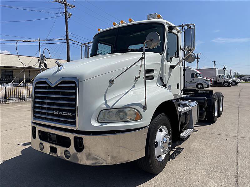 2015 Mack CXU613 (For Sale) | NON Sleeper | #258301