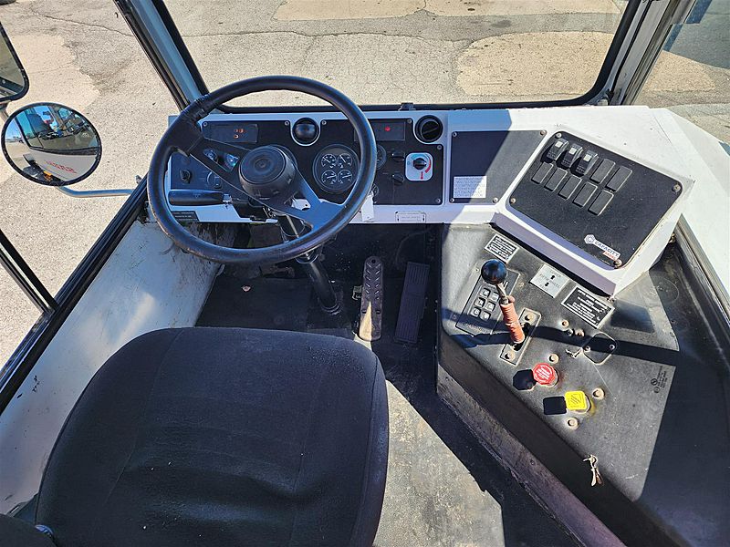 2017 Capacity Sabre 5 (For Sale) | Yard Spotter | #10*22539