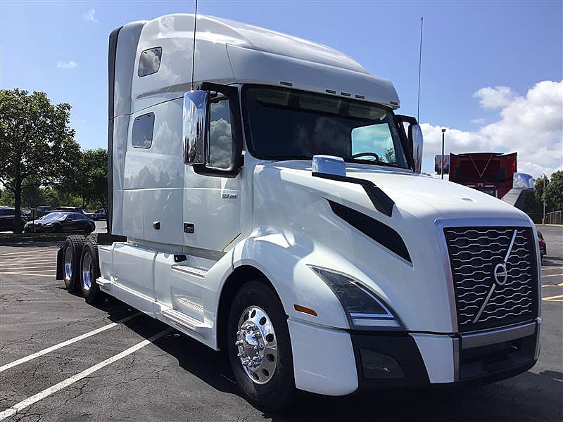 2020 Volvo VNL 760 (For Sale) | 70" Sleeper | #258448