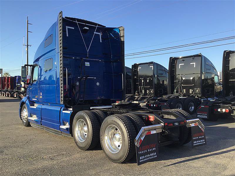 2020 Volvo VNL 760 (For Sale) | 70" Sleeper | #258475