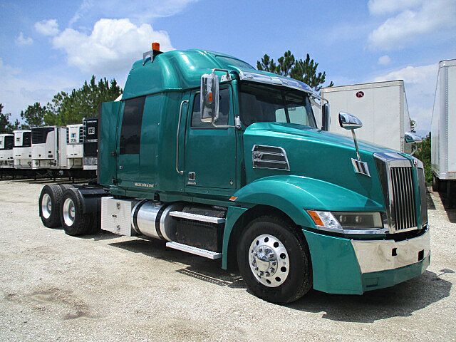 2017 Western Star 5700XE For Sale | 70" Sleeper | #HLJG9472