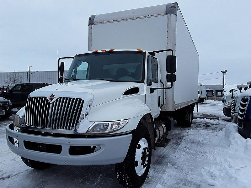 2019 International DuraStar 4300 (For Sale) | 26' Box | Non CDL | #811494