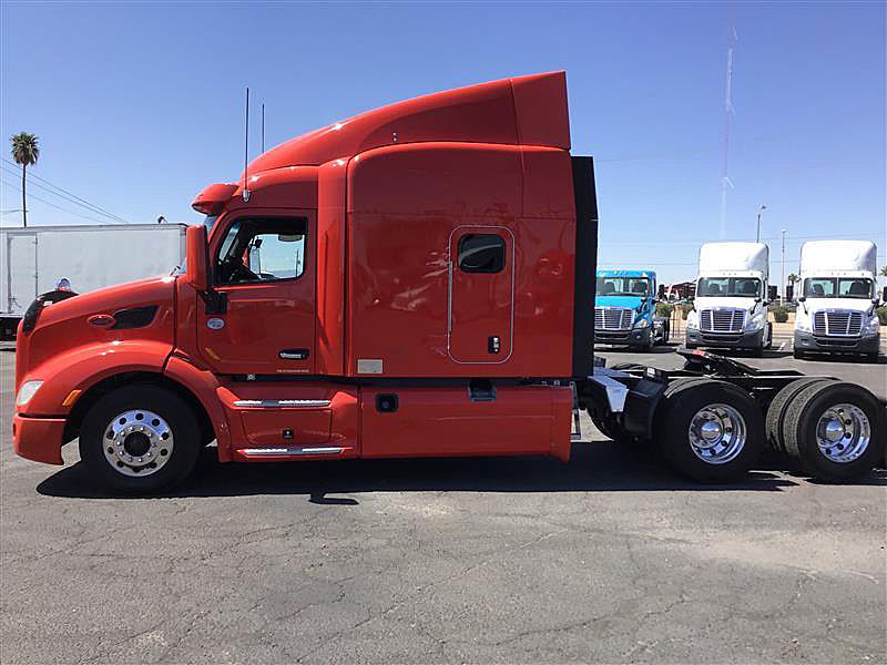 2017 Peterbilt 579 For Sale | 80" Sleeper | #258495