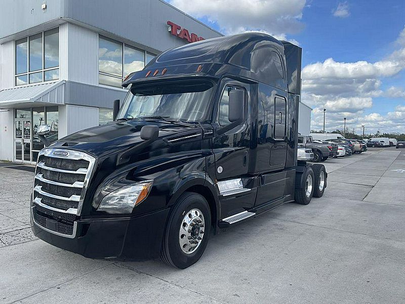 2018 Freightliner Cascadia 126 For Sale | Day Cab | #244343