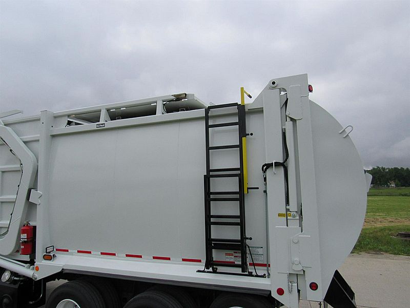 2024 Peterbilt 520 (For Sale) | Front Loader | #RF114665
