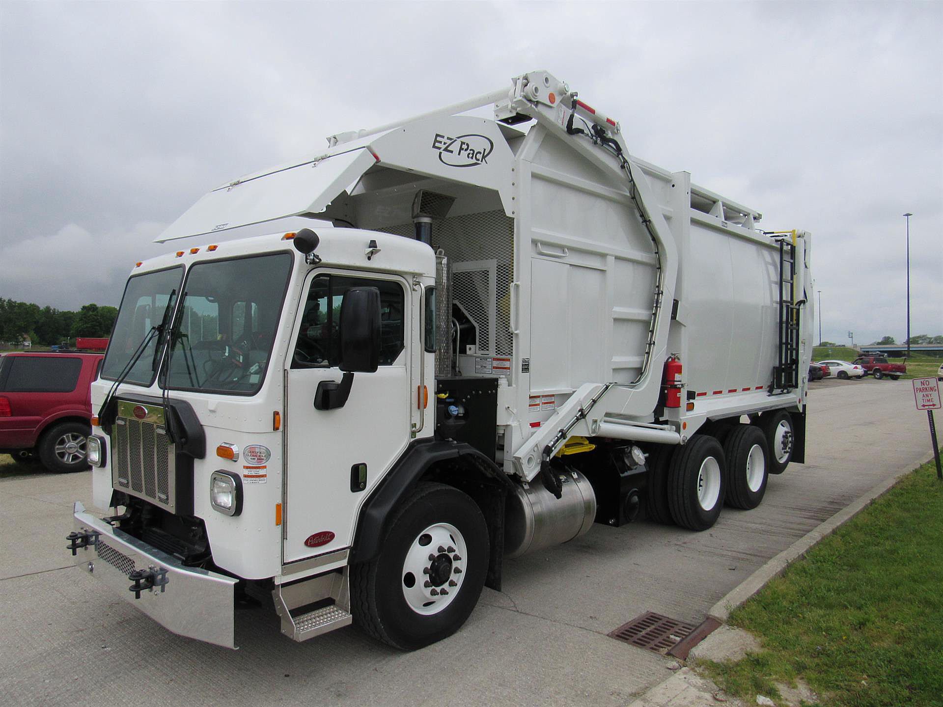 2024 Peterbilt 520 (For Sale) | Front Loader | #RF114665