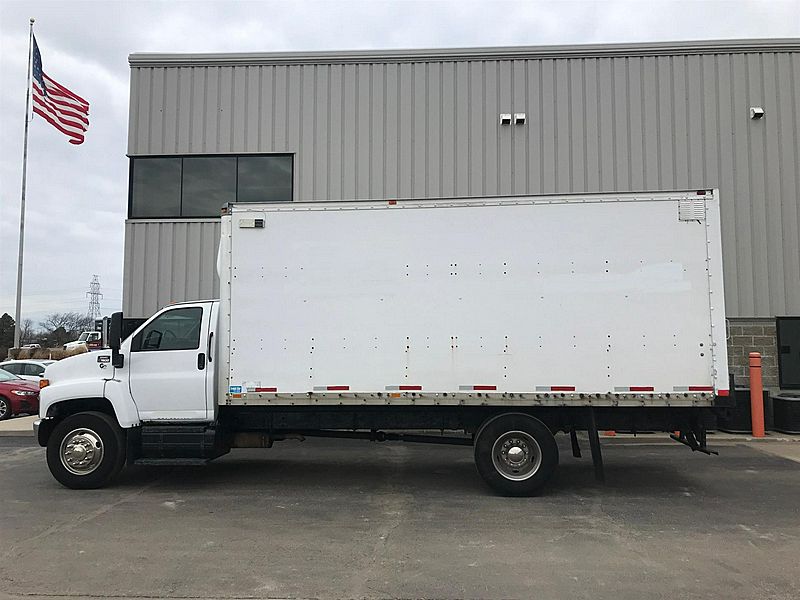 2009 GMC C7500 (For Sale) | 20 ft. | Non CDL | #8695