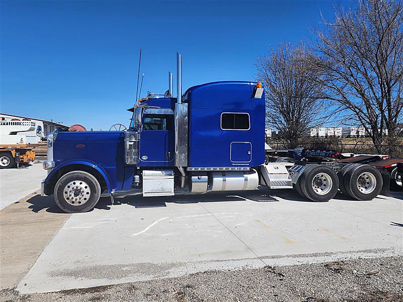 2019 Peterbilt 389 For Sale | 76" Sleeper | #258617