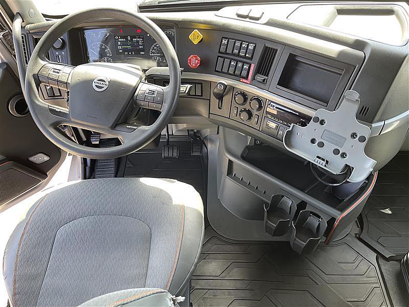 2020 Volvo VNL 860 For Sale | 77" Sleeper | #258620