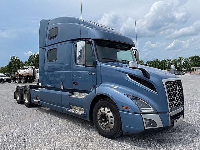 2020 Volvo VNL 860 For Sale | 80" Sleeper | #258638