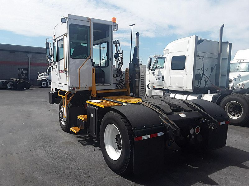 2019 Capacity SABRE 5 4X2 For Sale | Yard Spotter | #249097