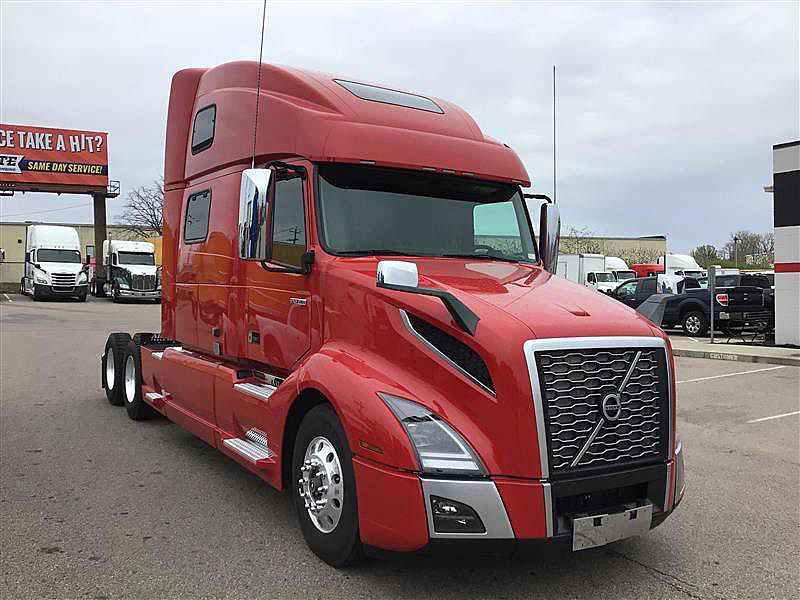 2019 Volvo VNL 860 (For Sale) | 80" Sleeper | #258631