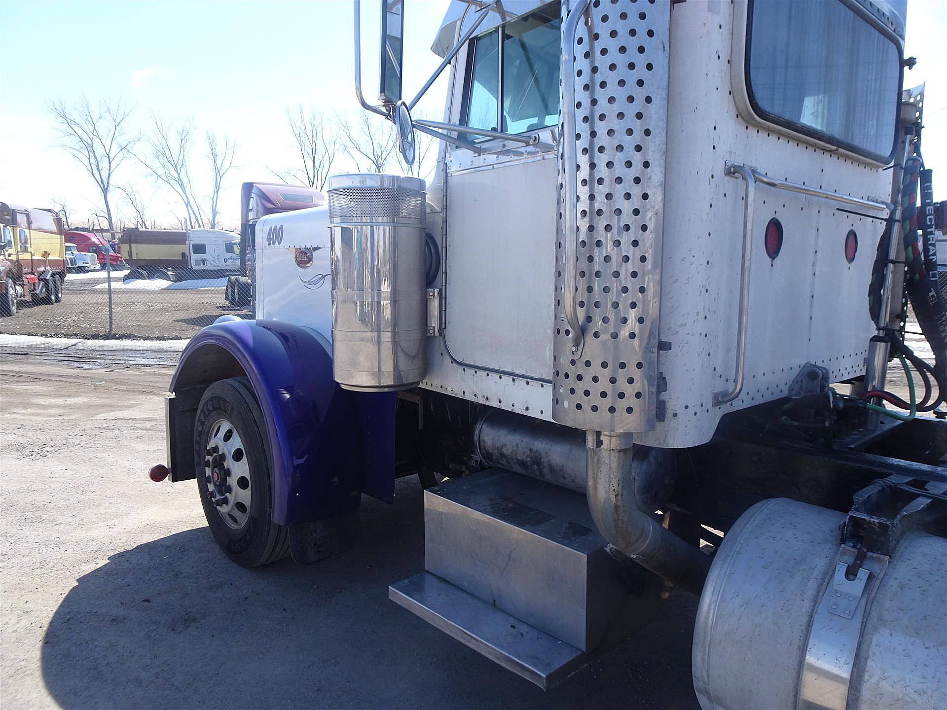2000 Peterbilt 379 For Sale | Day Cab | #10132