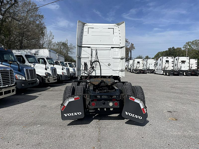 2017 Volvo VNL 670 (For Sale) | 48" Sleeper | #668461