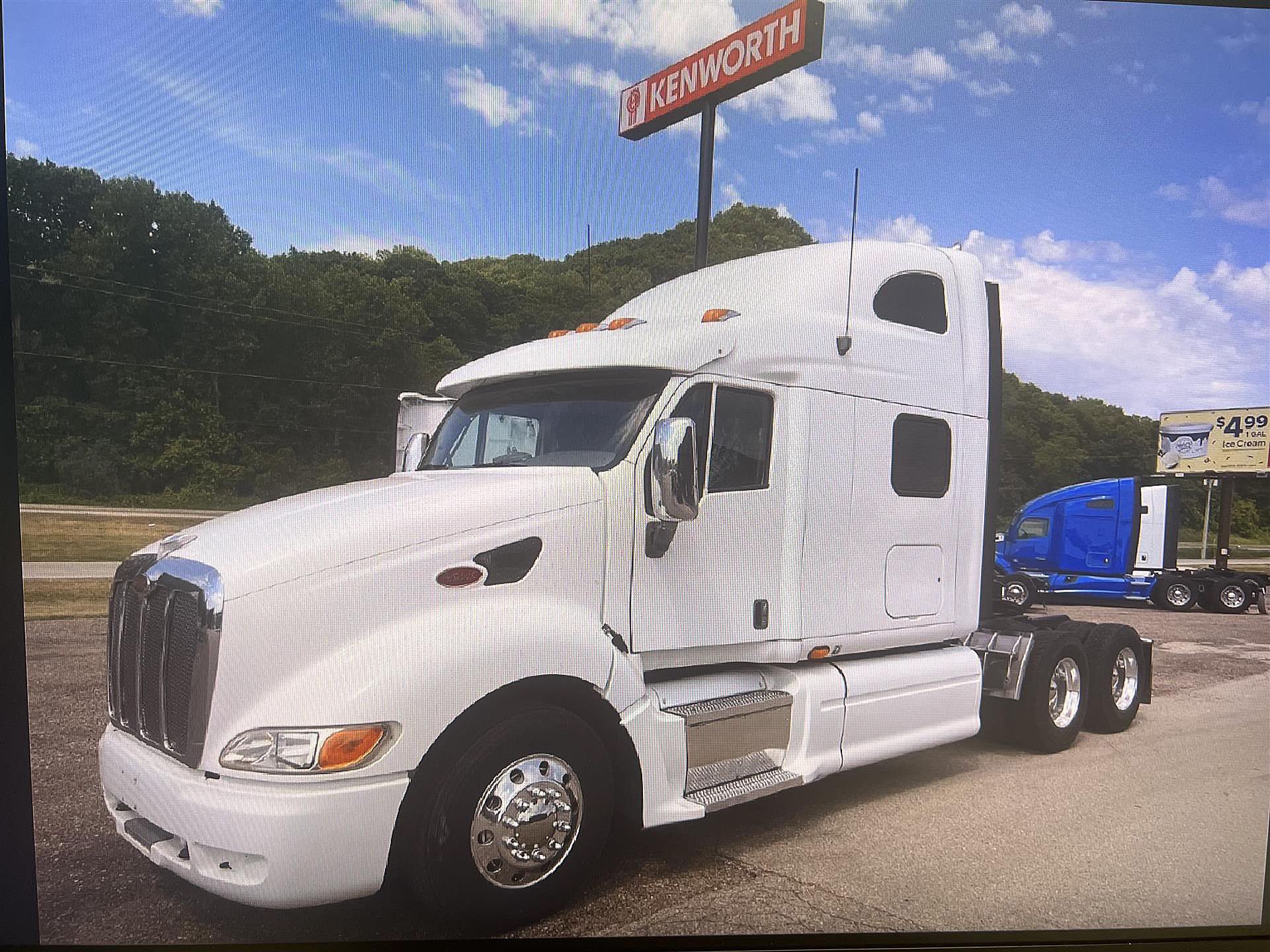 2007 Peterbilt 387 For Sale | Sleeper Truck | #5573C