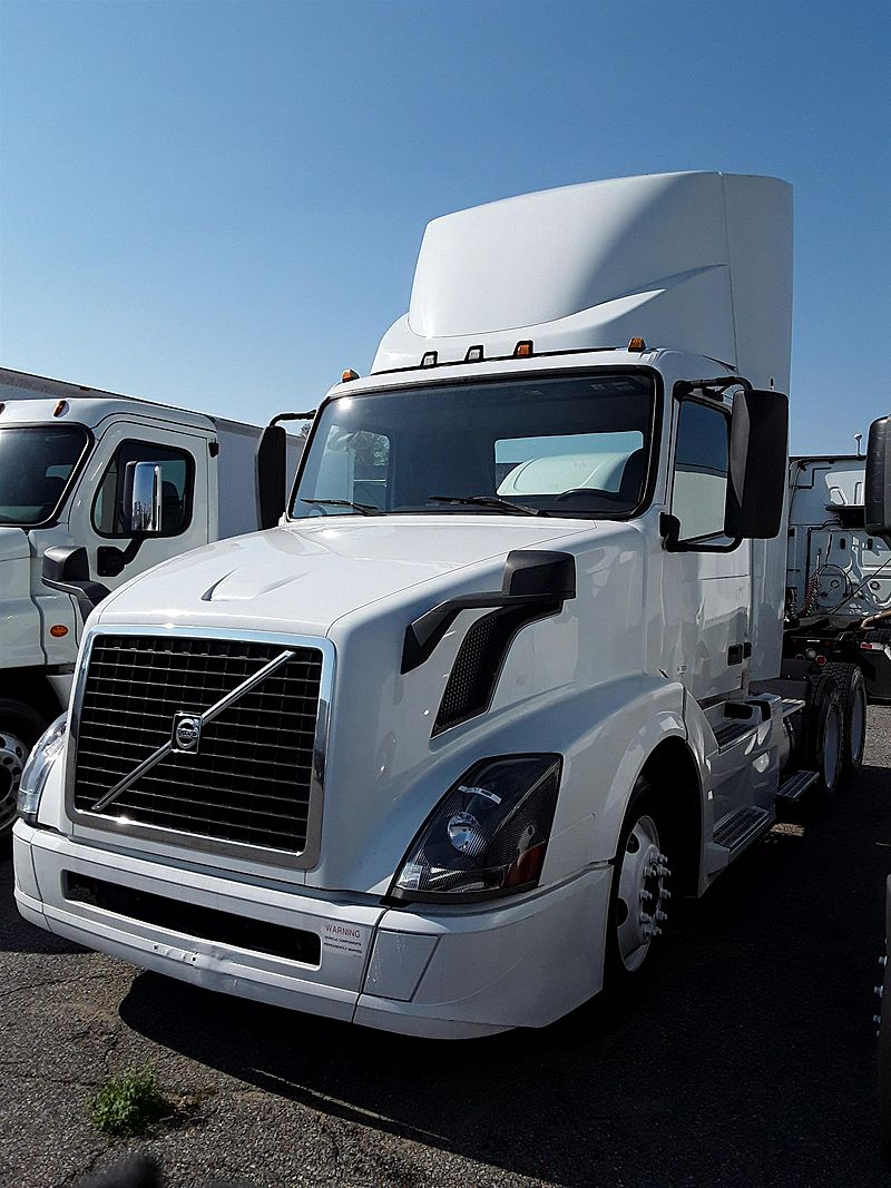 2016 Volvo VNL64T For Sale | Day Cab | #354751