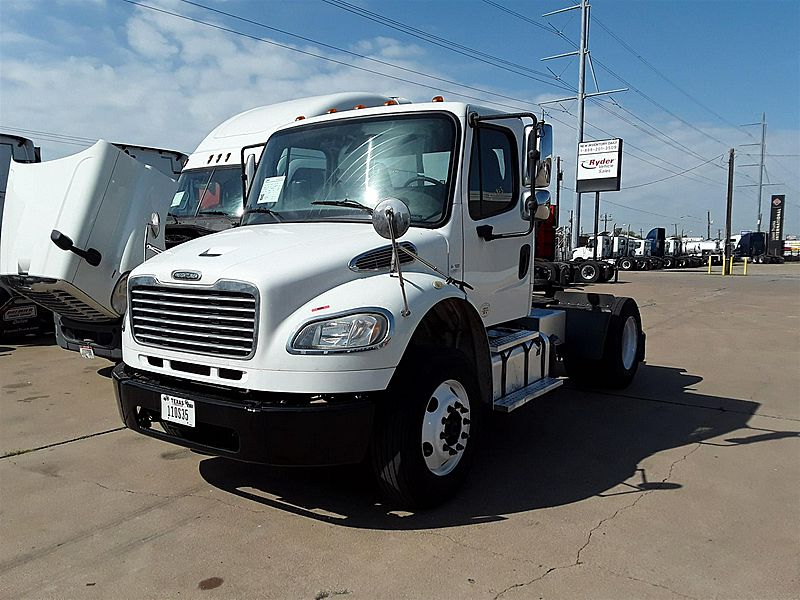 2015 Freightliner M2 106 For Sale | Day Cab | #566823