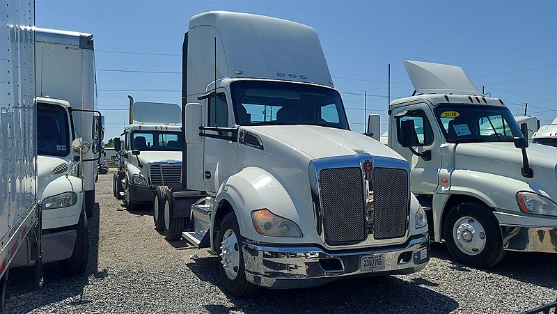 2016 Kenworth T600A For Sale | Day Cab | #643815