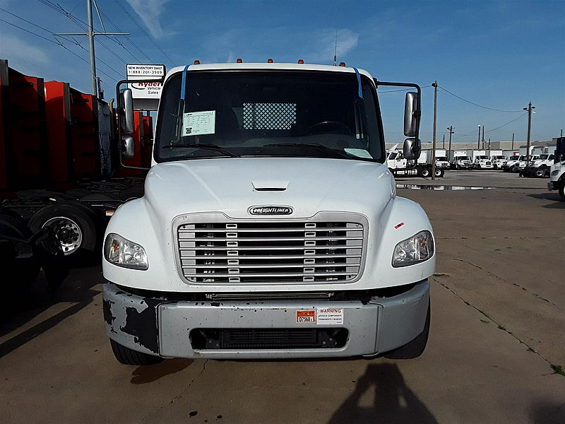 2017 Freightliner M2 106 For Sale | Flatbed | Non CDL | #663180