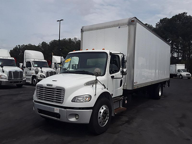 2015 Freightliner M2 106 For Sale | 26' Box | Non CDL | #568394