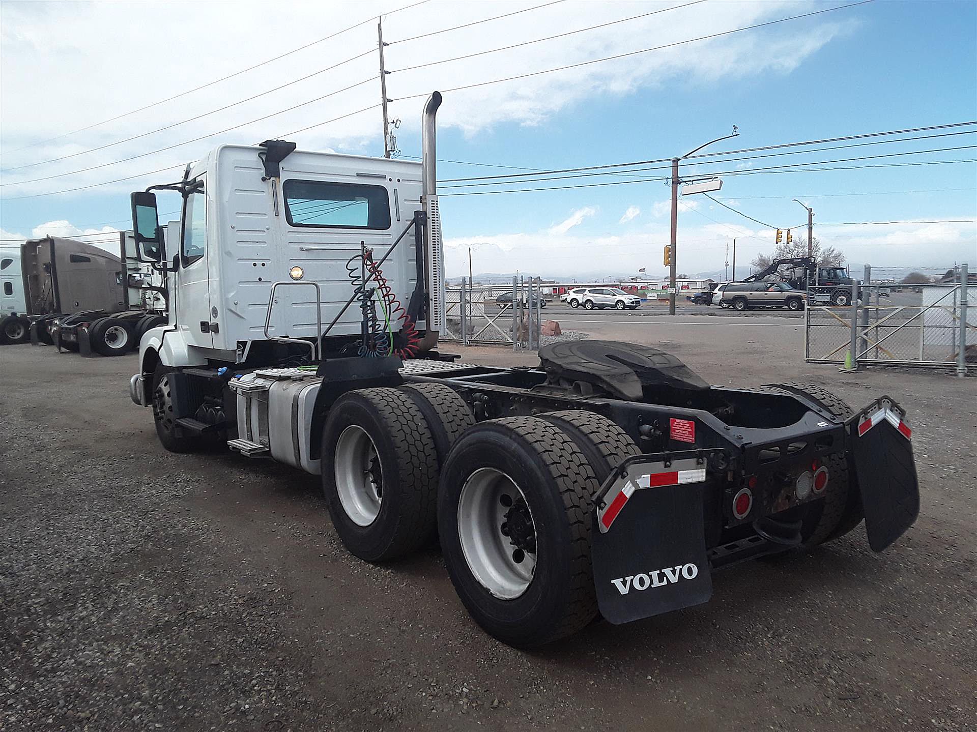 2016 Volvo VNL64T For Sale | Day Cab | #648684