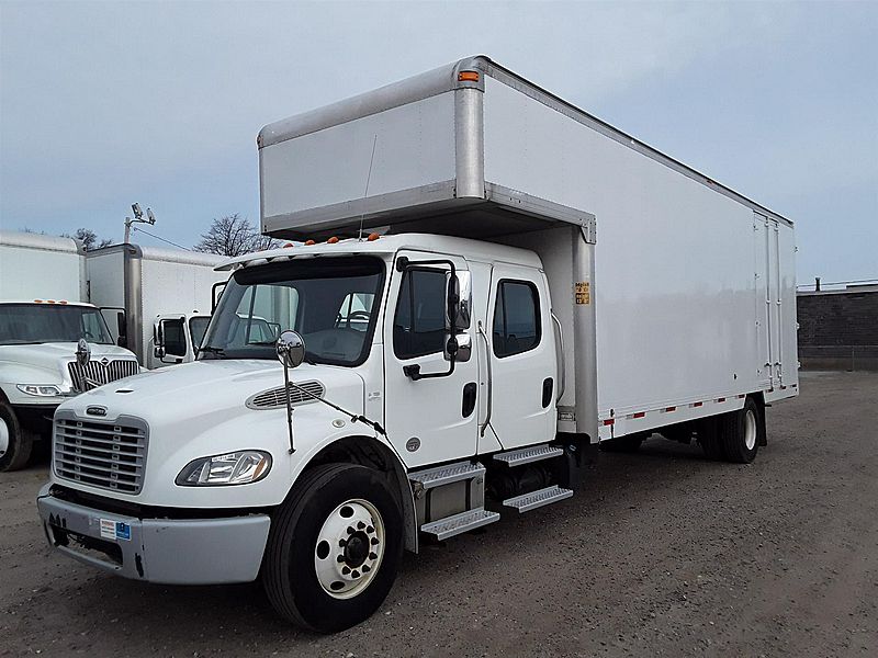 2017 Freightliner M2 106 For Sale | 26' Box | #661814