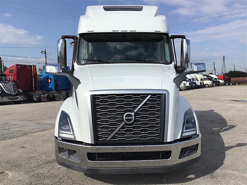 2020 Volvo VNL 860 (For Sale) | 77" Sleeper | #258770