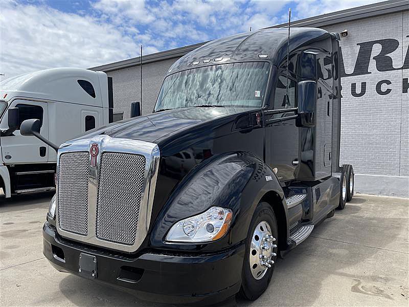 2019 Kenworth T680 (For Sale) | 76" Sleeper | #258828