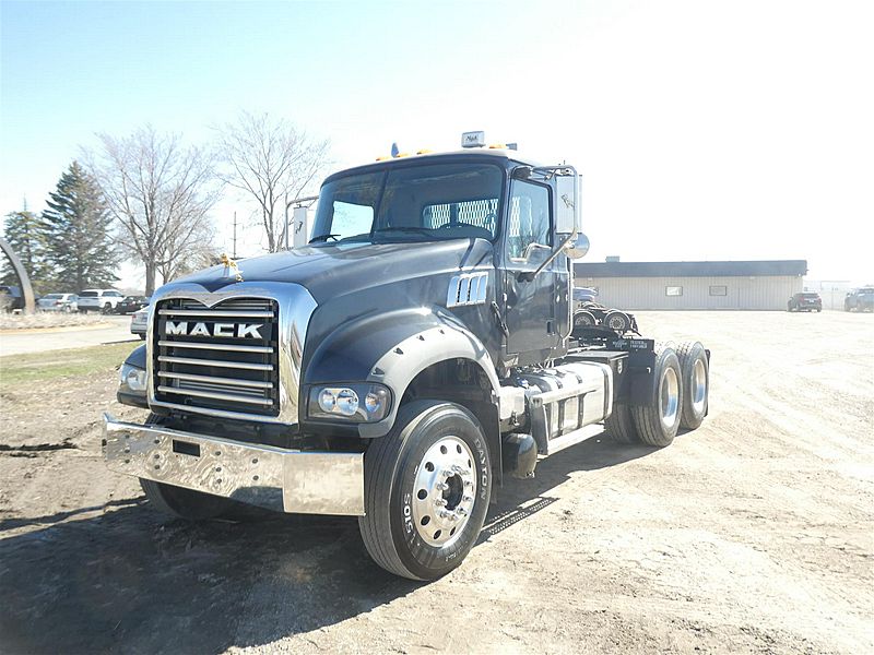 2018 Mack Granite GU713 (For Sale) | Day Cab | #10138