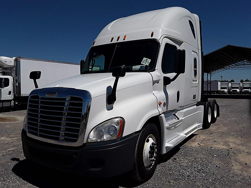 2015 Freightliner CASCADIA 125 For Sale | 72" Sleeper | #638943