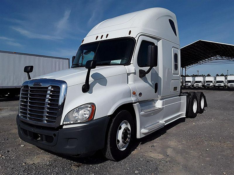 2015 Freightliner CASCADIA 125 For Sale | 72" Sleeper | #641441