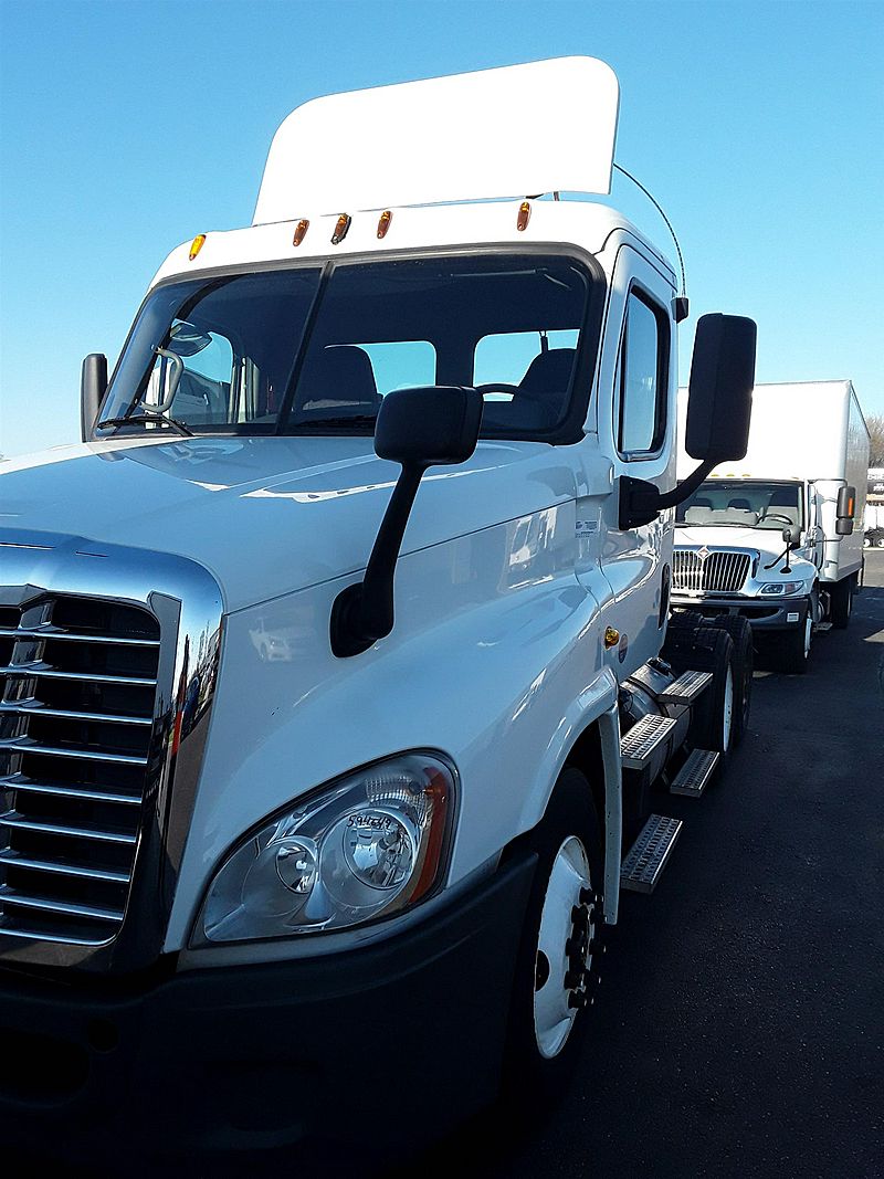 2015 Freightliner CASCADIA 125 For Sale | Day Cab | #594649