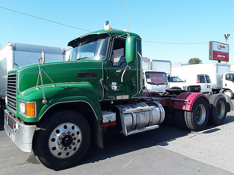 2016 Mack Pinnacle CHU600 (For Sale) | Day Cab | #646655