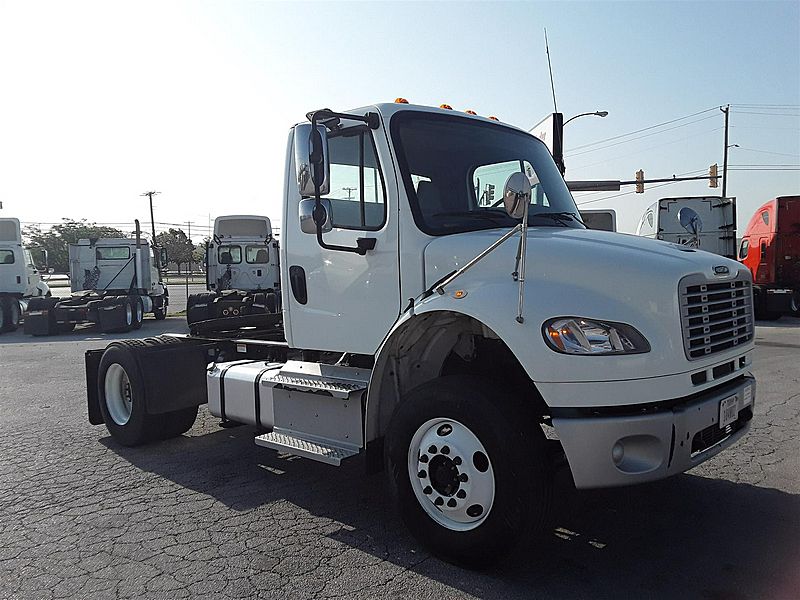 2014 Freightliner M2 106 For Sale | Day Cab | #529559
