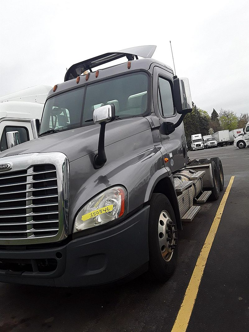 2015 Freightliner CASCADIA 125 (For Sale) | Day Cab | #350546