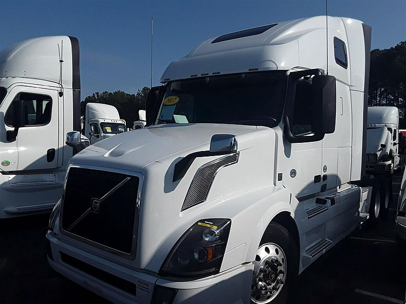 2017 Volvo VNL 670 For Sale | 48" Sleeper | #684881