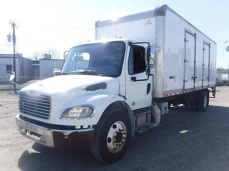 2017 Freightliner M2 106 For Sale | 24' Box | #675736