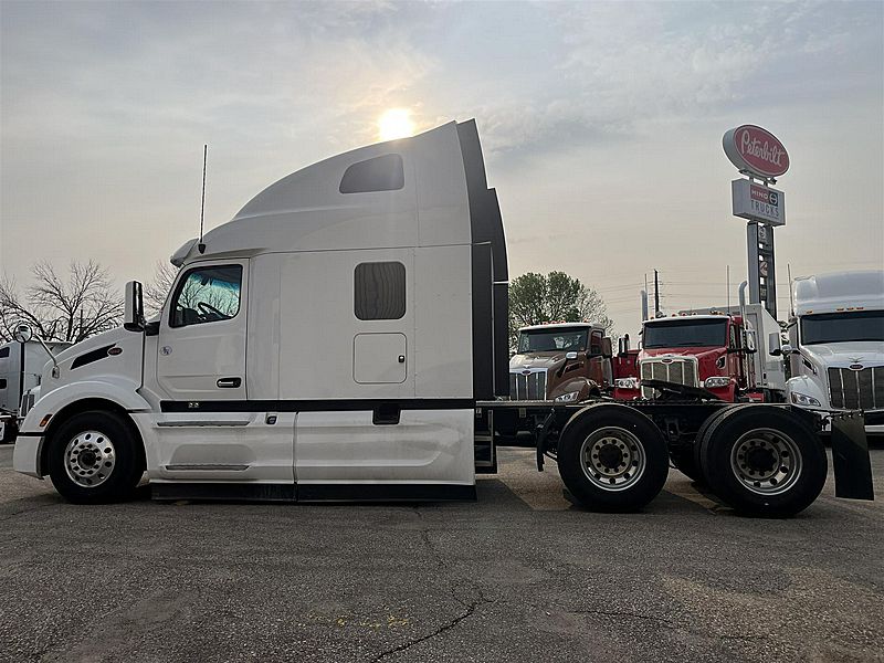 2022 Peterbilt 579 (For Sale) | 80" Sleeper | #40N775557