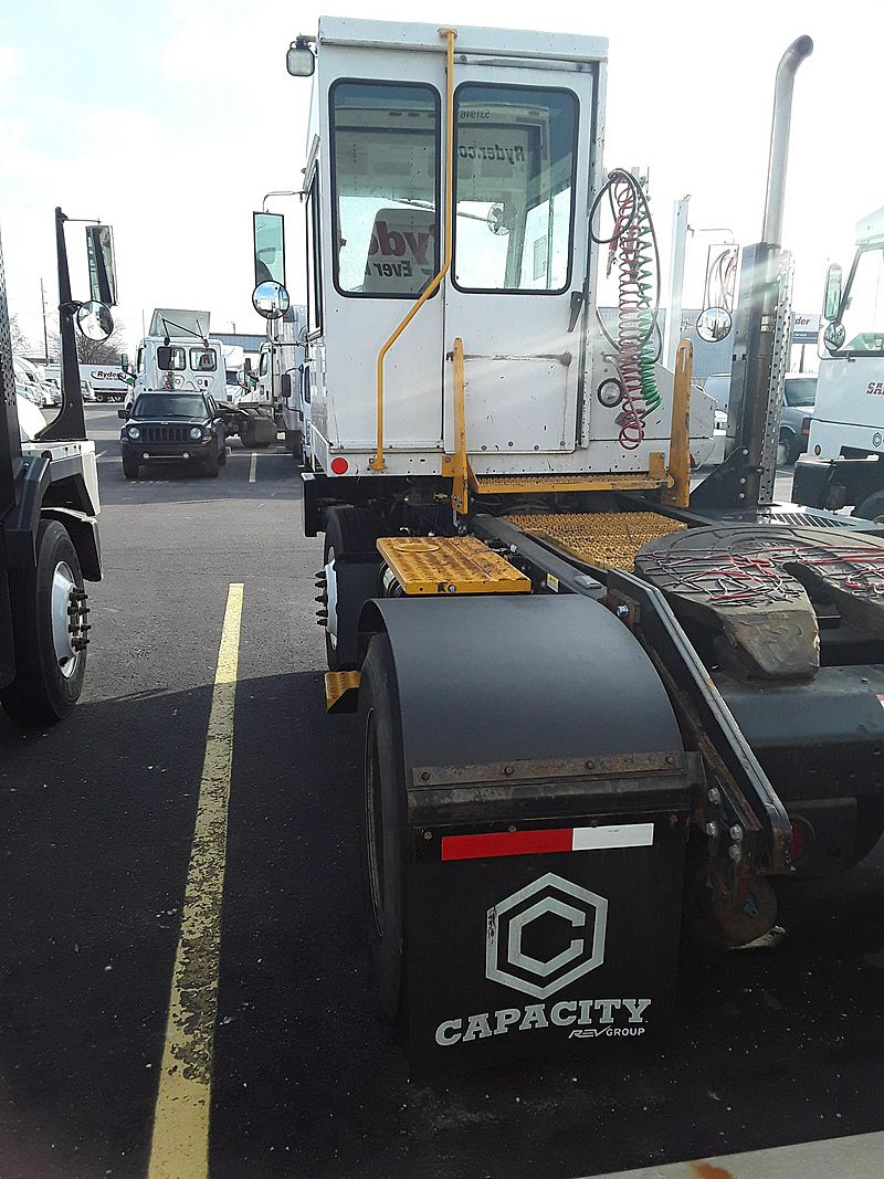 2019 Capacity SABRE 5 4X2 For Sale | Yard Spotter | #877361