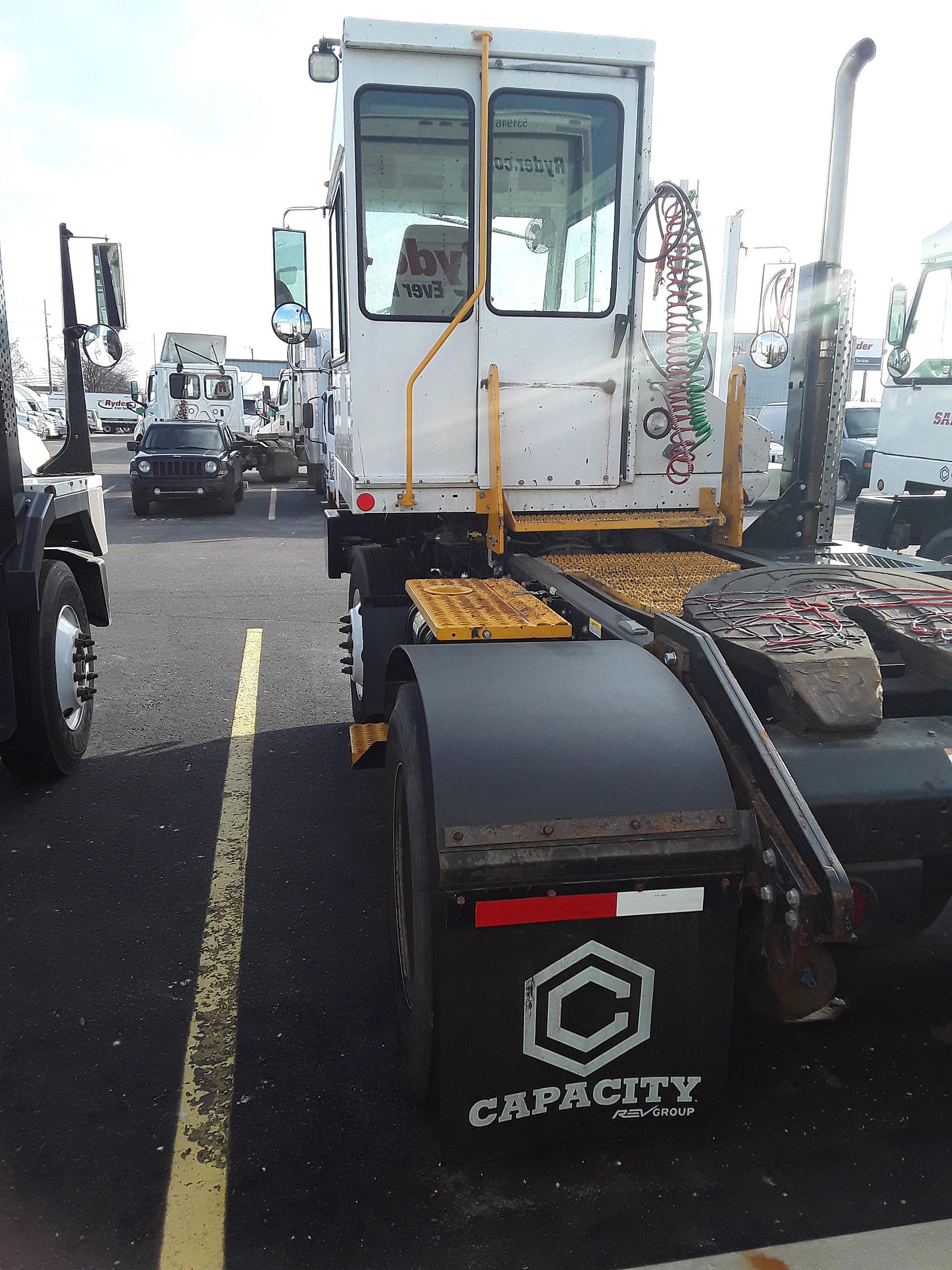 2019 Capacity SABRE 5 4X2 For Sale | Yard Spotter | #877361