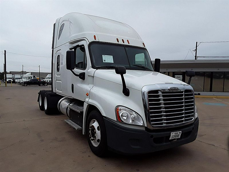 2015 Freightliner CASCADIA 125 For Sale | 72" Sleeper | #331549