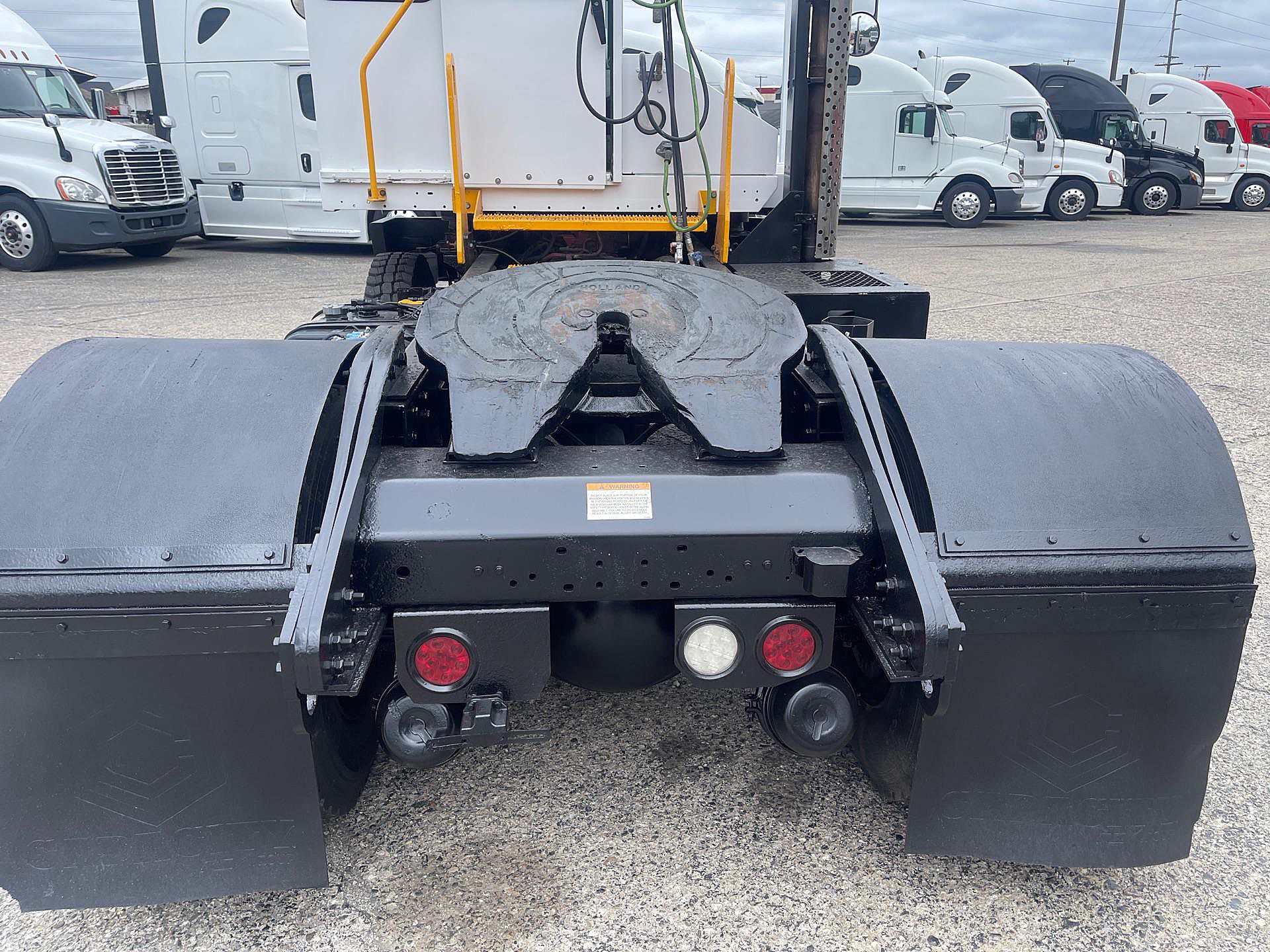 2017 Capacity Sabre 5 For Sale | Yard Spotter | #10*22650