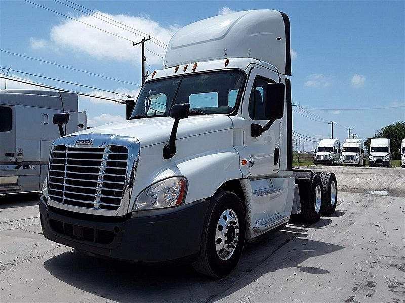 2015 Freightliner CASCADIA 125 For Sale | Day Cab | #329735